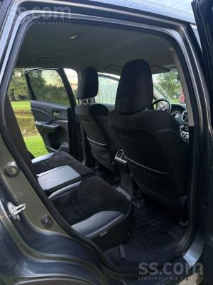 Brown Honda CR-V 2017 in Valka, with an engine capacity of 1.60 L and mileage of 23 thousand km for 12500 €, photo 7 on AUTOMOTO.COM.LV
