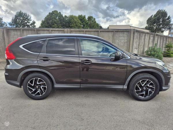 Brūns Honda CR-V 2017 Mažeikiai, ar dzinēja tilpumu 1.60 L un nobraukumu 269 tūkst. km par 11800 €, foto 6 vietnē AUTOMOTO.COM.LV
