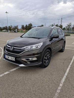 Brown Honda CR-V 2017 in Siauliai, with an engine capacity of 1.60 L and mileage of 161 thousand km for 13700 €, photo  on AUTOMOTO.COM.LV