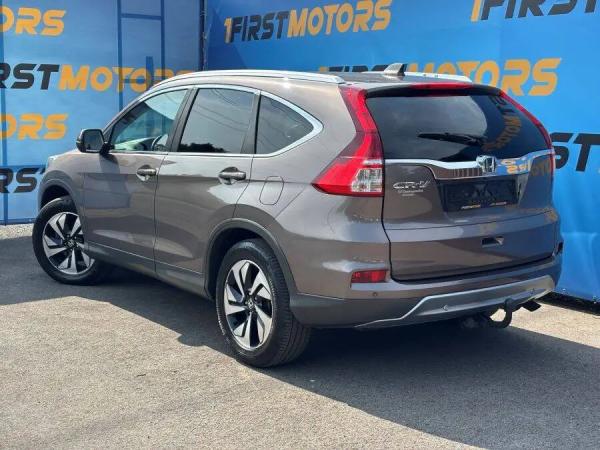 Brūns Honda CR-V 2018 Rīga, ar dzinēja tilpumu 1.60 L un nobraukumu 188 tūkst. km par 13950 €, foto 3 vietnē AUTOMOTO.COM.LV