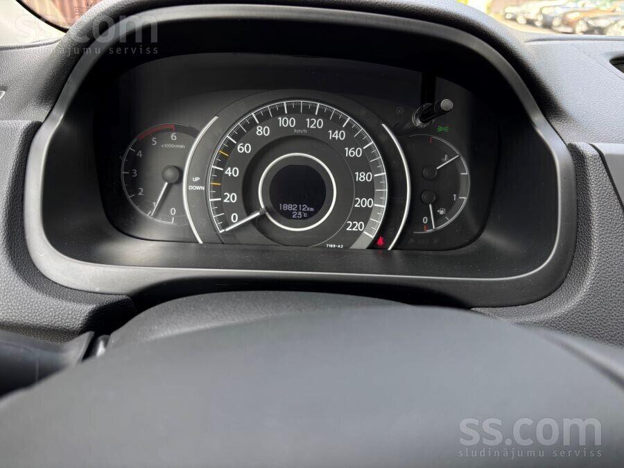Brūns Honda CR-V 2018 Rīga, ar dzinēja tilpumu 1.60 L un nobraukumu 188 tūkst. km par 14950 €, foto 15 vietnē AUTOMOTO.COM.LV