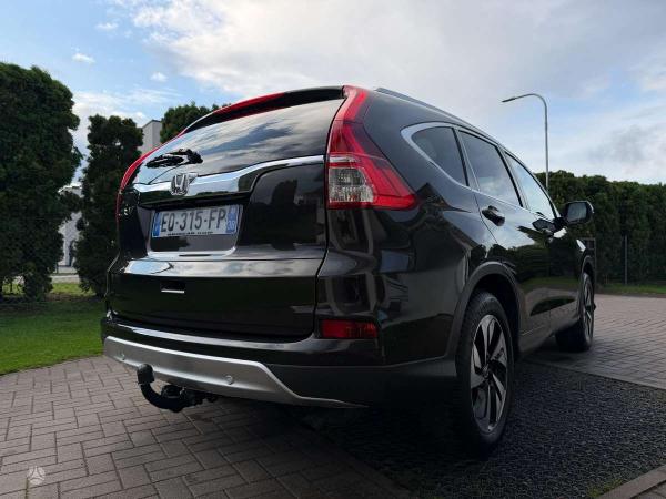 Brown Honda CR-V 2018 in Kaunas, with an engine capacity of 1.60 L and mileage of 199 thousand km for 14800 €, photo 3 on AUTOMOTO.COM.LV