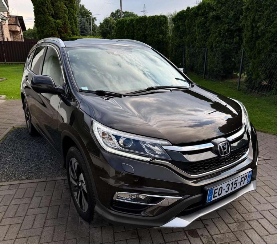 Brown Honda CR-V 2018 in Kaunas, with an engine capacity of 1.60 L and mileage of 199 thousand km for 14800 €, photo 24 on AUTOMOTO.COM.LV