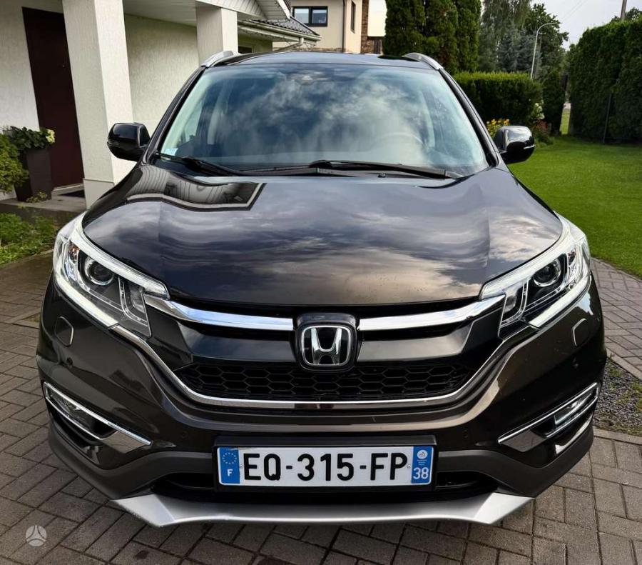Brown Honda CR-V 2018 in Kaunas, with an engine capacity of 1.60 L and mileage of 199 thousand km for 14800 €, photo 25 on AUTOMOTO.COM.LV