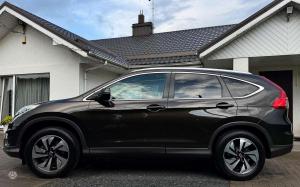 Brown Honda CR-V 2018 in Kaunas, with an engine capacity of 1.60 L and mileage of 199 thousand km for 14800 €, photo 26 on AUTOMOTO.COM.LV