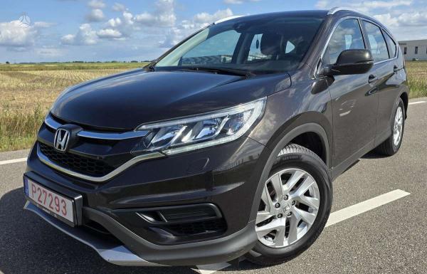 Brown Honda CR-V 2018 in Kaunas, with an engine capacity of 1.60 L and mileage of 300 thousand km for 10750 €, photo 1 on AUTOMOTO.COM.LV