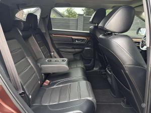Brown Honda CR-V 2018 in Varena, with an engine capacity of 1.50 L and mileage of 240 thousand km for 17500 €, photo 12 on AUTOMOTO.COM.LV