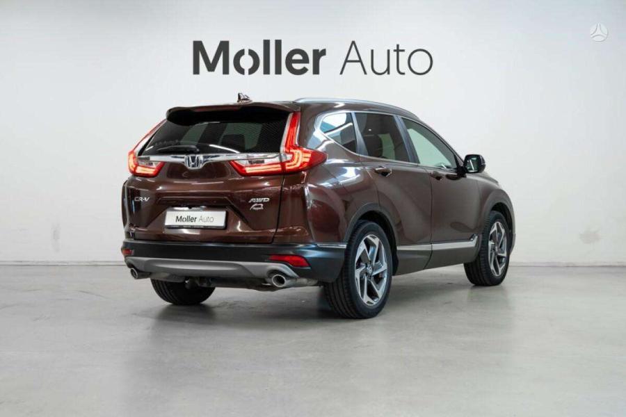Brown Honda CR-V 2019 in Vilnius, with an engine capacity of 1.50 L and mileage of 120 thousand km for 21500 €, photo 4 on AUTOMOTO.COM.LV