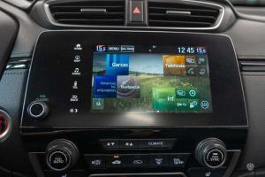 Brown Honda CR-V 2019 in Vilnius, with an engine capacity of 1.50 L and mileage of 120 thousand km for 21500 €, photo 16 on AUTOMOTO.COM.LV