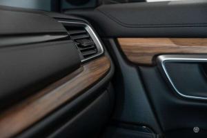 Brown Honda CR-V 2019 in Vilnius, with an engine capacity of 1.50 L and mileage of 120 thousand km for 21500 €, photo 20 on AUTOMOTO.COM.LV