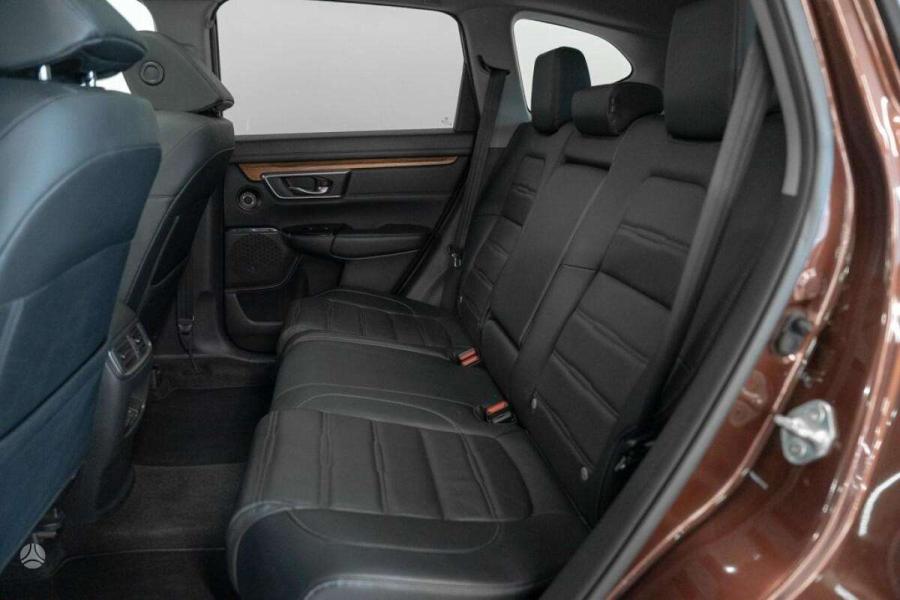Brown Honda CR-V 2019 in Vilnius, with an engine capacity of 1.50 L and mileage of 120 thousand km for 21500 €, photo 21 on AUTOMOTO.COM.LV