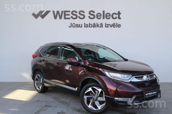 Brown Honda CR-V 2020 in Riga, with an engine capacity of 1.50 L and mileage of 233 thousand km for 18500 €, photo 2 on AUTOMOTO.COM.LV
