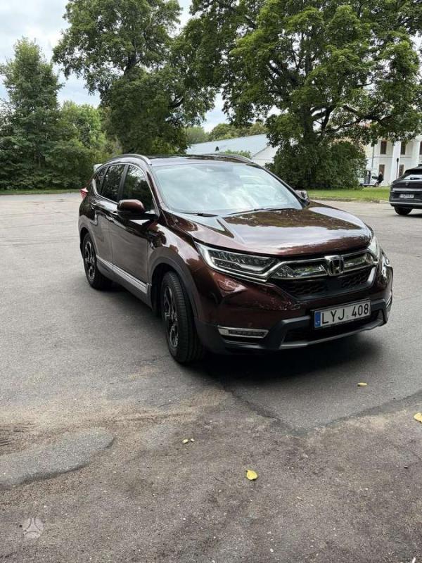 Brown Honda CR-V 2020 in Vilnius, with an engine capacity of 1.99 L and mileage of 84 thousand km for 25000 €, photo 1 on AUTOMOTO.COM.LV