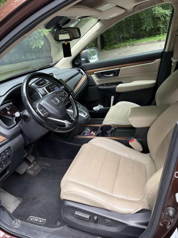 Brown Honda CR-V 2020 in Vilnius, with an engine capacity of 1.99 L and mileage of 84 thousand km for 25000 €, photo 11 on AUTOMOTO.COM.LV