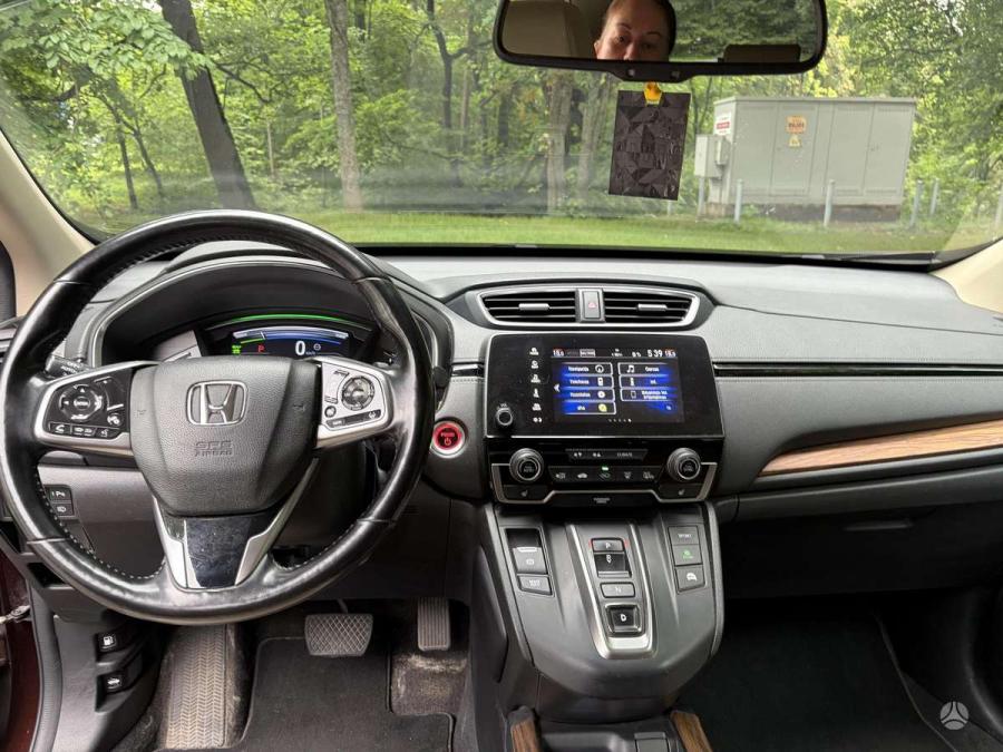 Brown Honda CR-V 2020 in Vilnius, with an engine capacity of 1.99 L and mileage of 84 thousand km for 25000 €, photo 12 on AUTOMOTO.COM.LV