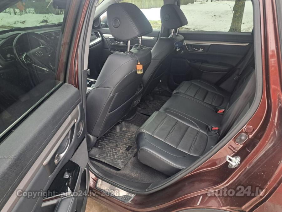 Brown Honda CR-V 2021 in Tallinn, with an engine capacity of 2.00 L and mileage of 91 thousand km for 24900 €, photo 10 on AUTOMOTO.COM.LV