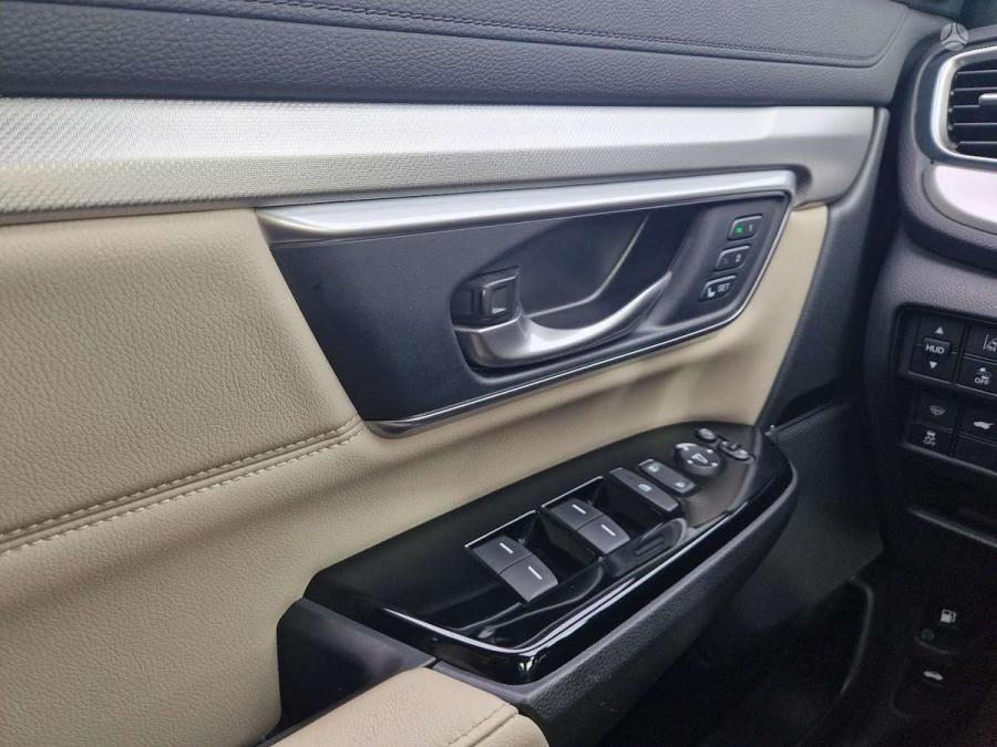 Brūns Honda CR-V 2021 Šauļi, ar dzinēja tilpumu 1.99 L un nobraukumu 112 tūkst. km par 25950 €, foto 16 vietnē AUTOMOTO.COM.LV