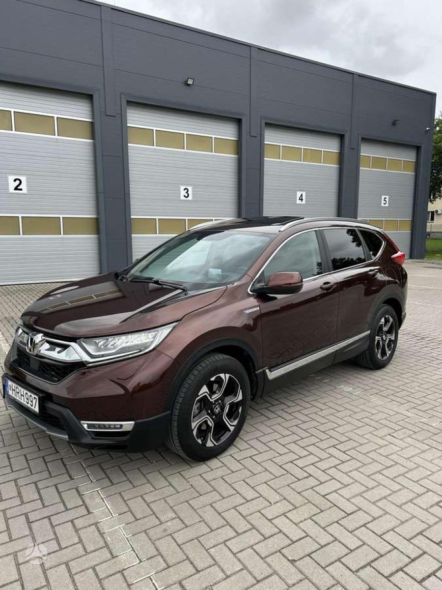 Brown Honda CR-V 2021 in Kretinga, with an engine capacity of 1.99 L and mileage of 137 thousand km for 28800 €, photo 1 on AUTOMOTO.COM.LV