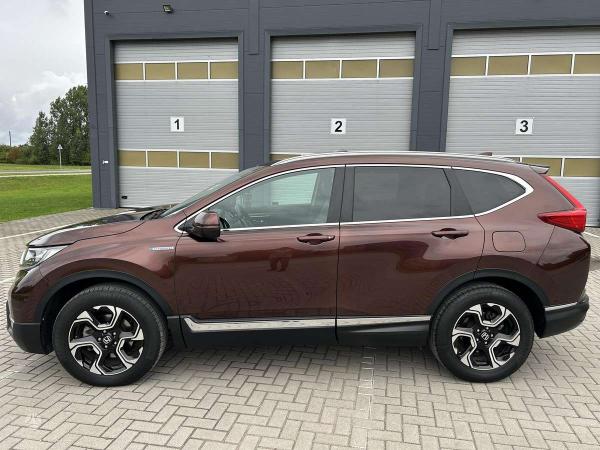 Brown Honda CR-V 2021 in Kretinga, with an engine capacity of 1.99 L and mileage of 137 thousand km for 28800 €, photo 4 on AUTOMOTO.COM.LV
