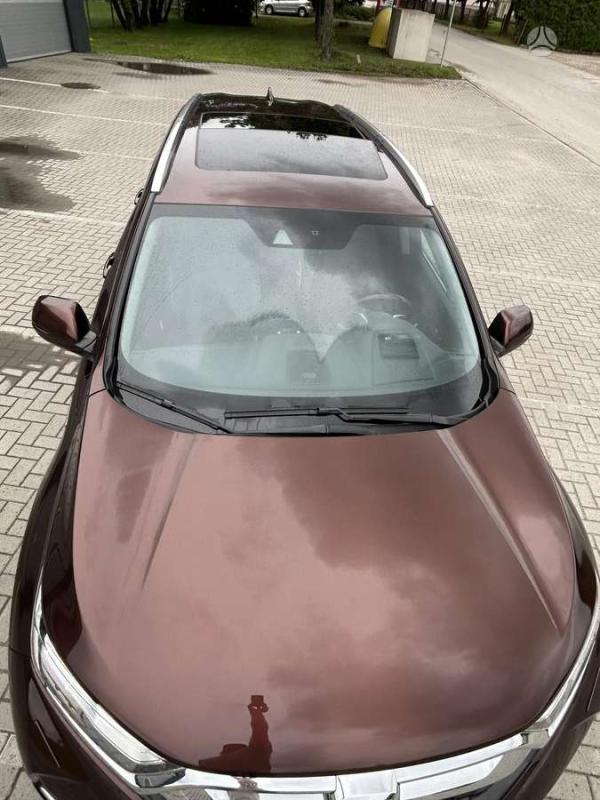 Brown Honda CR-V 2021 in Kretinga, with an engine capacity of 1.99 L and mileage of 137 thousand km for 28800 €, photo 8 on AUTOMOTO.COM.LV