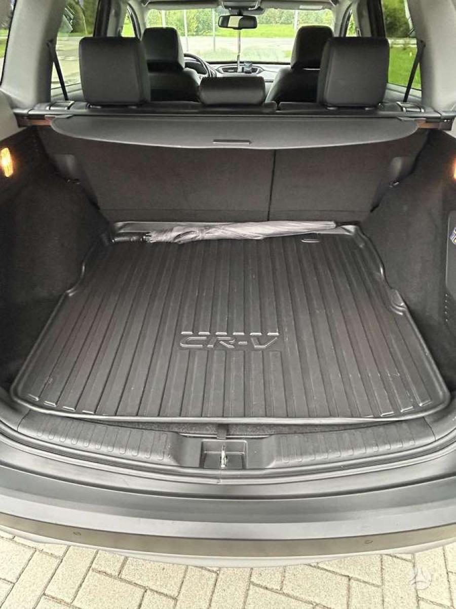 Brown Honda CR-V 2021 in Kretinga, with an engine capacity of 1.99 L and mileage of 137 thousand km for 28800 €, photo 15 on AUTOMOTO.COM.LV