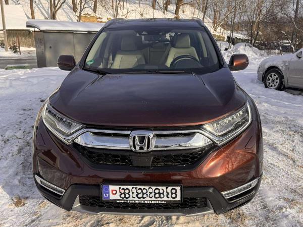 Brown Honda CR-V 2019 in Vilnius, with an engine capacity of 2.00 L and mileage of 150 thousand km for 23500 €, photo 3 on AUTOMOTO.COM.LV