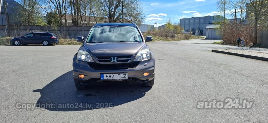 Brūns Honda CR-V 2010 Tallina, ar dzinēja tilpumu 2.20 L un nobraukumu 277 tūkst. km par 8999 €, foto 4 vietnē AUTOMOTO.COM.LV
