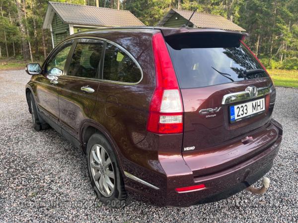 Brūns Honda CR-V 2012 Saku, ar dzinēja tilpumu 2.00 L un nobraukumu 155 tūkst. km par 9000 €, foto 2 vietnē AUTOMOTO.COM.LV
