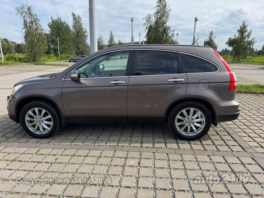 Brūns Honda CR-V 2012 Tartu, ar dzinēja tilpumu 2.20 L un nobraukumu 150 tūkst. km par 6900 €, foto 6 vietnē AUTOMOTO.COM.LV