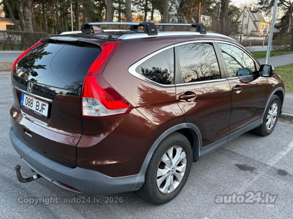 Brūns Honda CR-V 2013 Tallina, ar dzinēja tilpumu 2.00 L un nobraukumu 162 tūkst. km par 12490 €, foto 4 vietnē AUTOMOTO.COM.LV