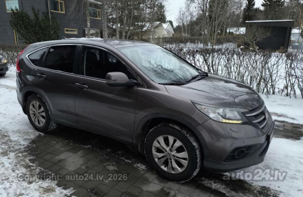 Brūns Honda CR-V 2014 Tallina, ar dzinēja tilpumu 1.60 L un nobraukumu 134 tūkst. km par 11490 €, foto 2 vietnē AUTOMOTO.COM.LV