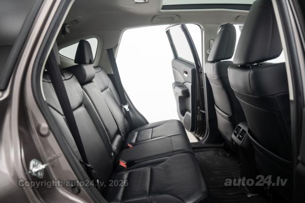 Brūns Honda CR-V 2014 Tallina, ar dzinēja tilpumu 2.20 L un nobraukumu 228 tūkst. km par 9999 €, foto 10 vietnē AUTOMOTO.COM.LV