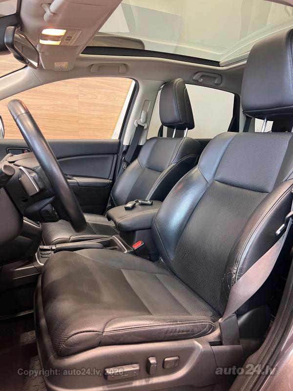 Brūns Honda CR-V 2015 Rakvere, ar dzinēja tilpumu 2.00 L un nobraukumu 169 tūkst. km par 14400 €, foto 5 vietnē AUTOMOTO.COM.LV