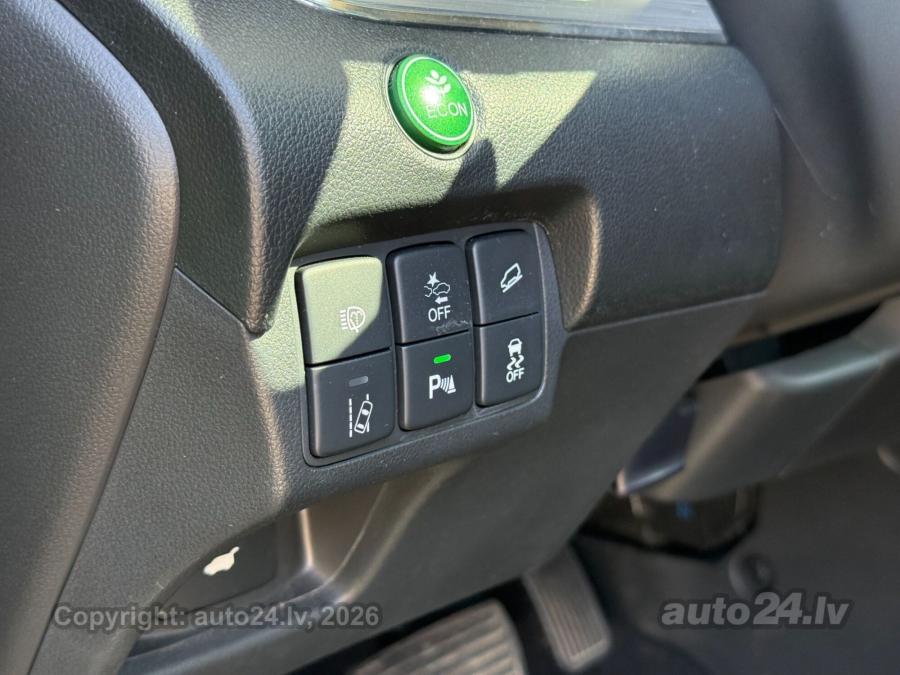 Brūns Honda CR-V 2016 Tartu, ar dzinēja tilpumu 2.00 L un nobraukumu 178 tūkst. km par 14500 €, foto 20 vietnē AUTOMOTO.COM.LV