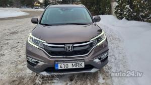 Brūns Honda CR-V 2017 Tallina, ar dzinēja tilpumu 2.00 L un nobraukumu 102 tūkst. km par 16990 €, foto  vietnē AUTOMOTO.COM.LV