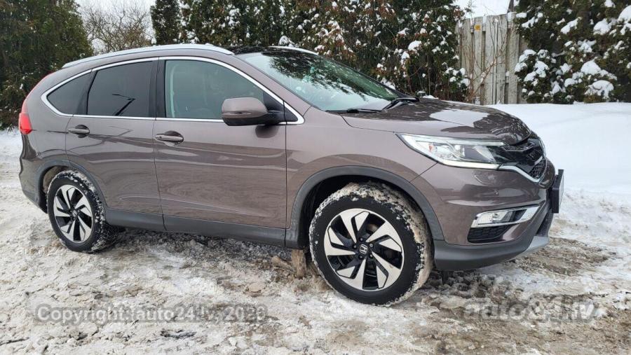 Brūns Honda CR-V 2017 Tallina, ar dzinēja tilpumu 2.00 L un nobraukumu 102 tūkst. km par 16990 €, foto 3 vietnē AUTOMOTO.COM.LV
