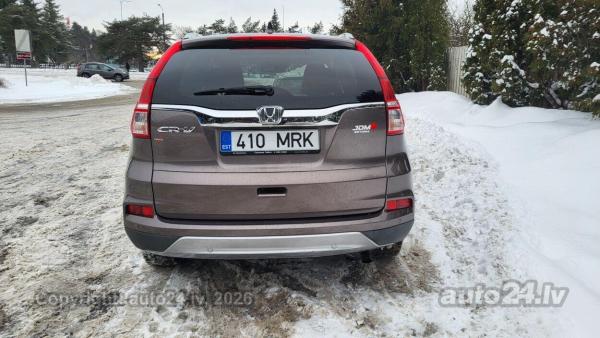 Brown Honda CR-V 2017 in Tallinn, with an engine capacity of 2.00 L and mileage of 102 thousand km for 16990 €, photo 7 on AUTOMOTO.COM.LV