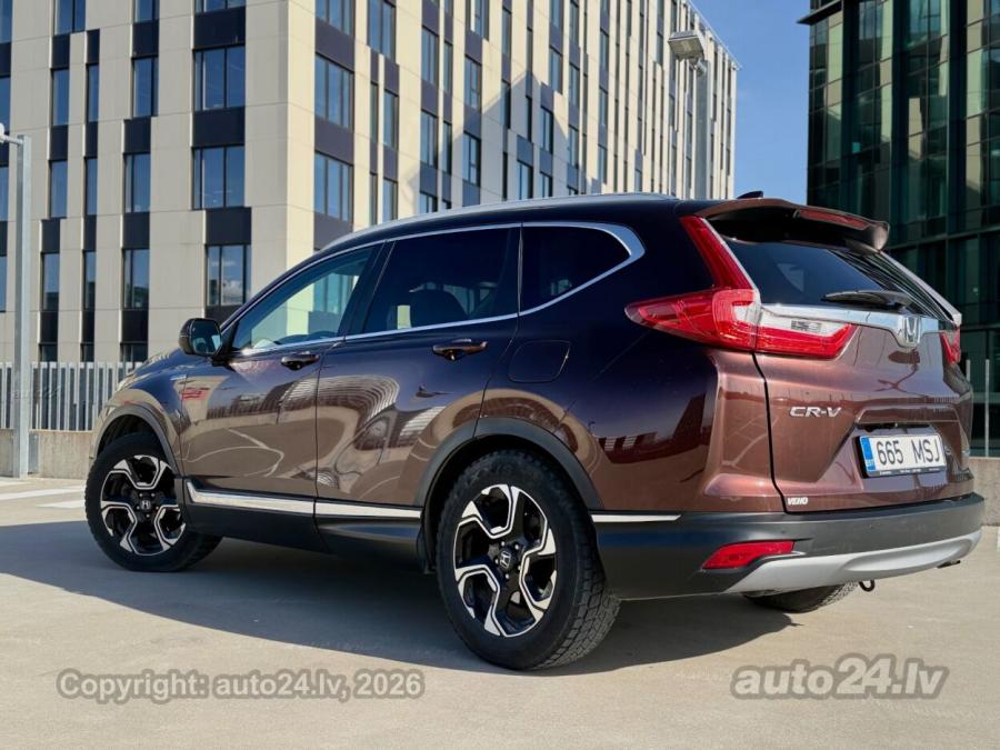 Brown Honda CR-V 2019 in Tallinn, with an engine capacity of 2.00 L and mileage of 104 thousand km for 25000 €, photo 2 on AUTOMOTO.COM.LV