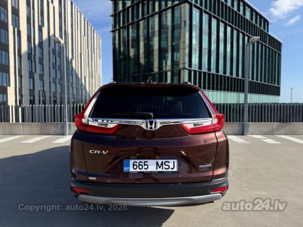Brown Honda CR-V 2019 in Tallinn, with an engine capacity of 2.00 L and mileage of 104 thousand km for 25000 €, photo 3 on AUTOMOTO.COM.LV