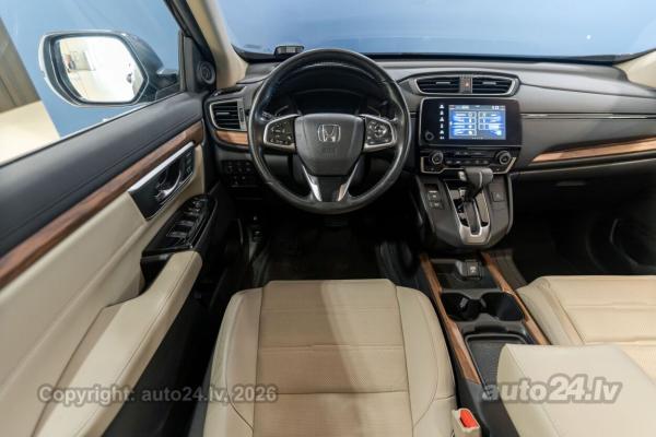 Brūns Honda CR-V 2019 Tallina, ar dzinēja tilpumu 1.50 L un nobraukumu 116 tūkst. km par 24900 €, foto 8 vietnē AUTOMOTO.COM.LV