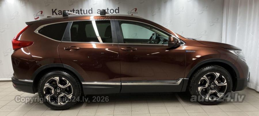 Brown Honda CR-V 2021 in Tallinn, with an engine capacity of 2.00 L and mileage of 123 thousand km for 25900 €, photo 4 on AUTOMOTO.COM.LV