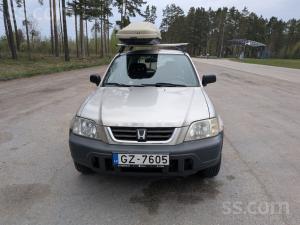Honda CR-V 1999 in Riga, with an engine capacity of 2.00 L and mileage of 290 thousand km for 1500 €, photo  on AUTOMOTO.COM.LV