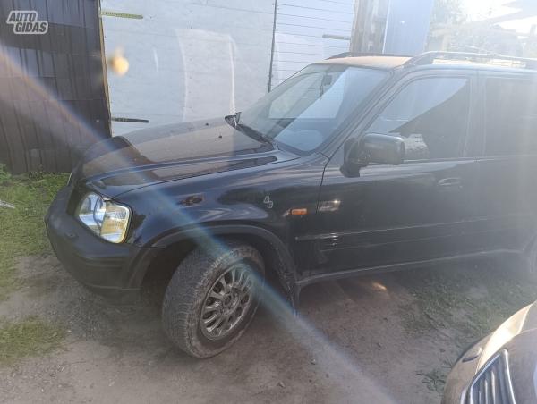 Honda CR-V 1999 Viļņa, ar dzinēja tilpumu 2.00 L un nobraukumu 237 tūkst. km par 600 €, foto 2 vietnē AUTOMOTO.COM.LV