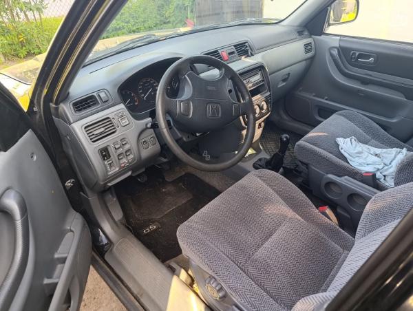 Honda CR-V 1999 Viļņa, ar dzinēja tilpumu 2.00 L un nobraukumu 237 tūkst. km par 500 €, foto 1 vietnē AUTOMOTO.COM.LV