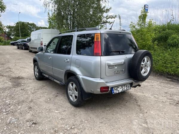 Honda CR-V 2000 in Riga, with an engine capacity of 2.00 L and mileage of 275 thousand km for 3500 €, photo 2 on AUTOMOTO.COM.LV