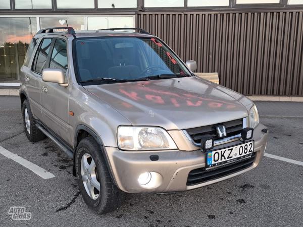 Honda CR-V 2000 in Kaunas, with an engine capacity of 2.00 L and mileage of 312 thousand km for 1499 €, photo 1 on AUTOMOTO.COM.LV