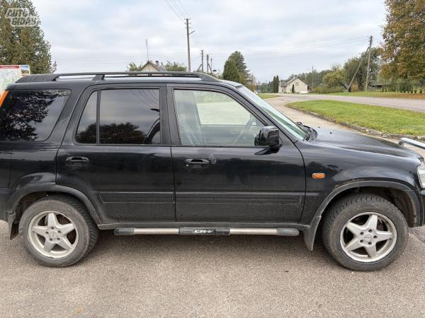 Honda CR-V 2000 in Alytus, with an engine capacity of 2.00 L and mileage of 272 thousand km for 2500 €, photo 4 on AUTOMOTO.COM.LV