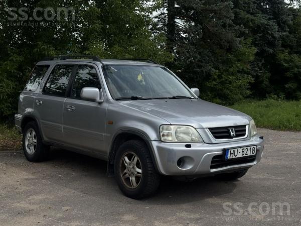 Honda CR-V 2001 in Daugavpils, with an engine capacity of 2.00 L and mileage of 279 thousand km for 730 €, photo 1 on AUTOMOTO.COM.LV