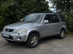 Honda CR-V 2001 Daugavpils, ar dzinēja tilpumu 2.00 L un nobraukumu 279 tūkst. km par 730 €, foto 3 vietnē AUTOMOTO.COM.LV