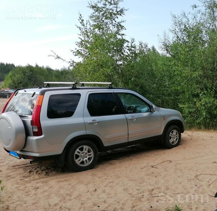 Honda CR-V 2002 in Riga, with an engine capacity of 2.00 L and mileage of 339 thousand km for 690 €, photo 1 on AUTOMOTO.COM.LV